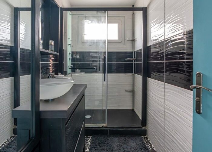 Appartement à louer - Villiers-sur-Marne - 3 pièces - 2 chambres