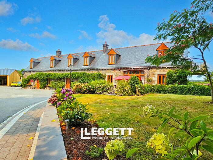 Maison à vendre - Mûr-de-Bretagne - 9 pièces - 5 chambres