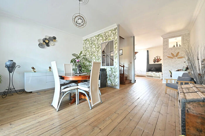 Maison à vendre - Saintes, La Gare, Sébastien de Brouard, La Fenêtre - 6 pièces - 4 chambres