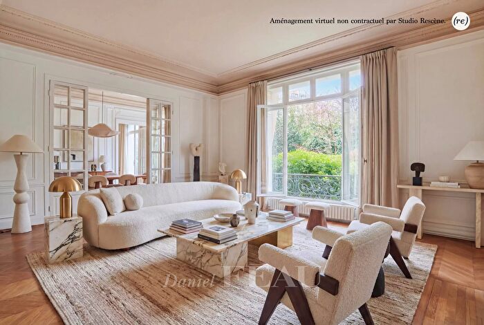 Appartement à vendre - Paris e , Muette-Nord, Trocadéro - 5 pièces - 3 chambres