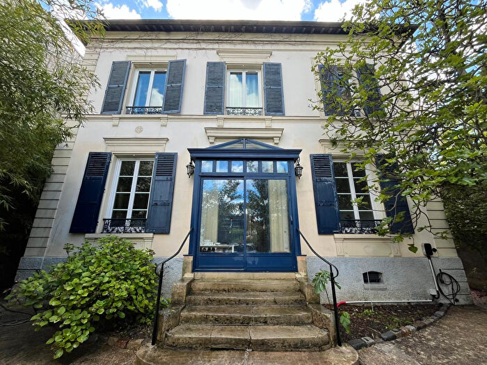 Maison à vendre - Corbeil-Essonnes, Tarterêts - 8 pièces - 7 chambres