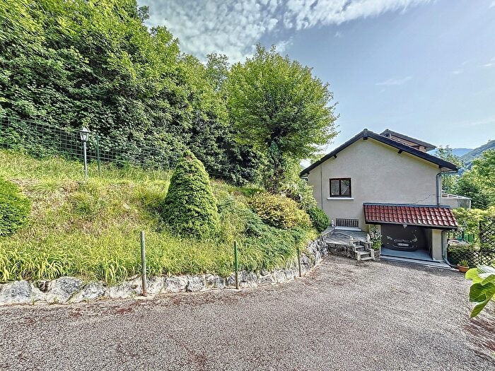 Maison à vendre - Engins - 5 pièces - 4 chambres