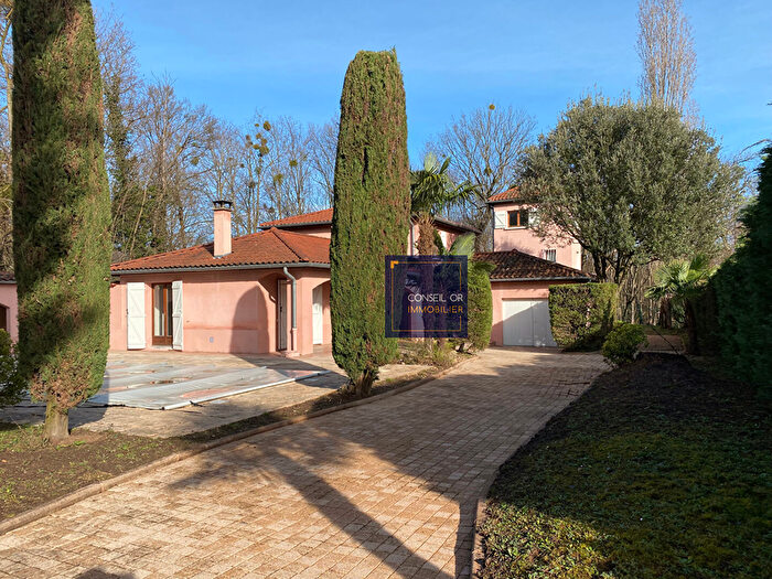 Maison à vendre - Saint-Genis-Laval, Barolles - 6 pièces - 5 chambres