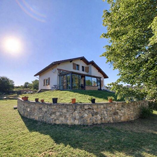 Maison à vendre - Bouvesse-Quirieu - 8 pièces - 5 chambres