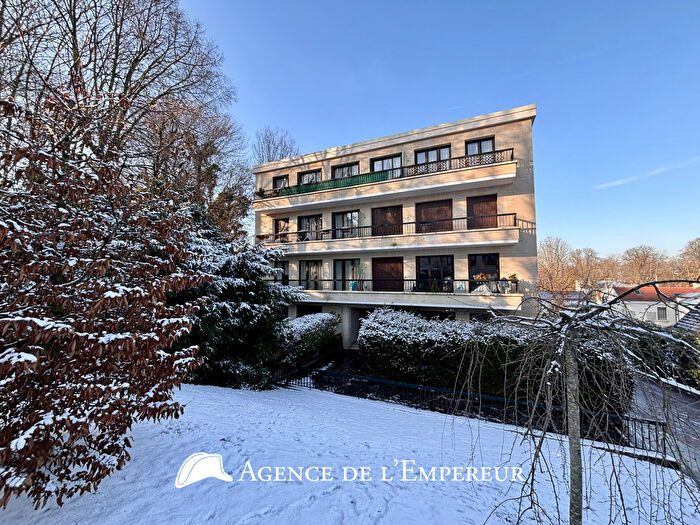 Maisons à vendre et appartements à louer - 1