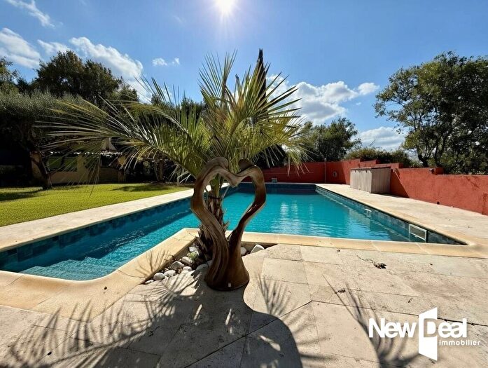 Maison à vendre - Saint-Paul-en-Forêt - 7 pièces - 7 chambres