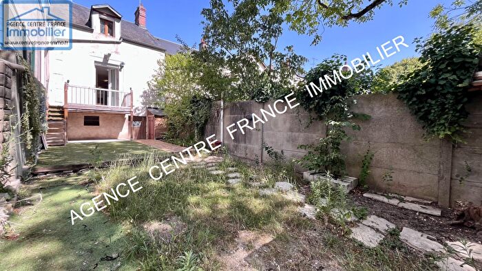 Bourges, Aéroport, Vauvert, Pierrelay, Pissevieille : Maison 4 pièces à vendre