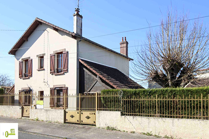 Maison à vendre - Châtillon-Coligny - 6 pièces - 4 chambres