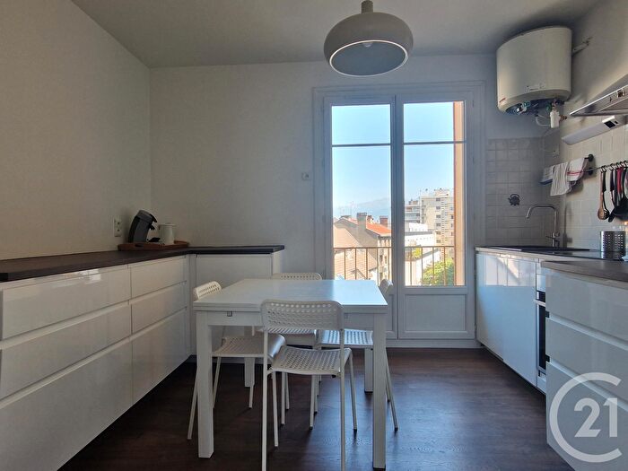 Appartement à vendre - Grenoble, La Capuche, Grands Boulevards - 3 pièces - 2 chambres