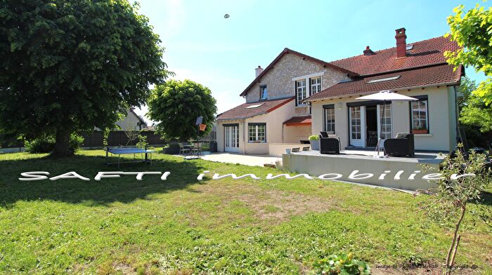 Freneuse : Maison 9 pièces à vendre