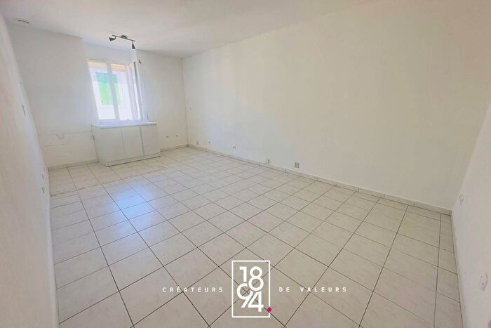 Appartement à louer - Nord, Manduel - 3 pièces - 2 chambres