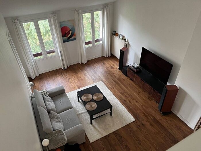 Appartement à louer - Louveciennes - 5 pièces - 4 chambres