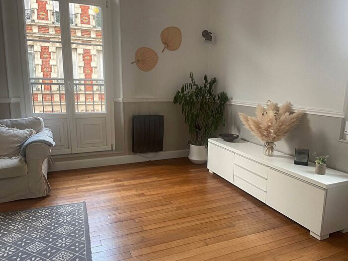 Appartement à louer - Coteau Ouest-Les Forges Est, Épernay - 4 pièces - 3 chambres