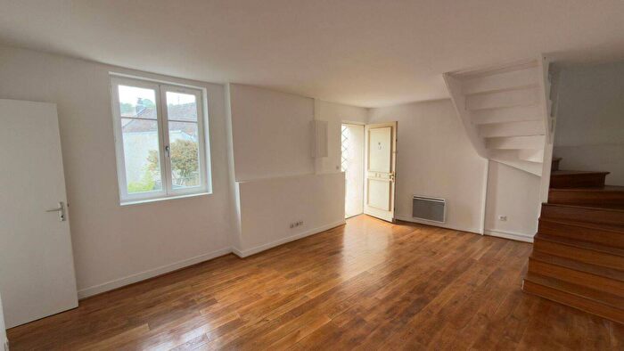 Bas, Maule : Appartement 4 pièces à louer