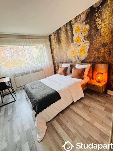 Appartement à louer - Beauval Colbert, Meaux - 1 pièce