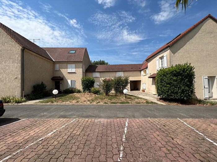 Appartement à louer - Puiseux-en-France - 2 pièces - 1 chambre