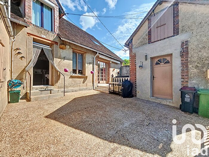 Maison à vendre - Champignelles - 6 pièces - 5 chambres