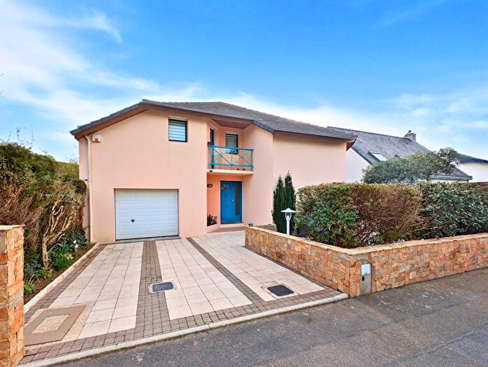 Maison à vendre - Sainte-Luce-sur-Loire - 4 pièces - 3 chambres