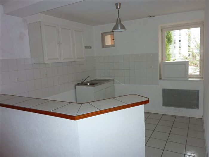 Appartement 2 pièces à louer à Montluel