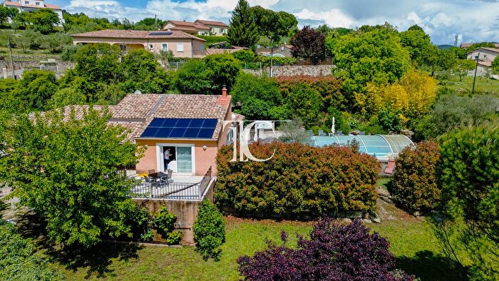 Maison à vendre - Saint-Ambroix - 6 pièces - 4 chambres