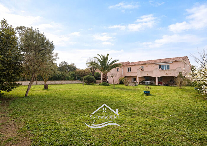 Maison à vendre - Agde, Le Grau dAgde - 6 pièces - 5 chambres