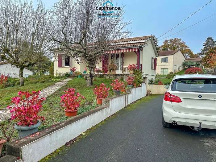 Maison à vendre - Castillonnès - 5 pièces - 3 chambres