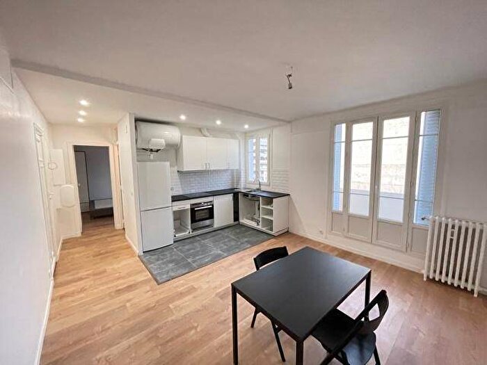 Appartement à louer - Grenier Point du Jour, Boulogne-Billancourt - 2 pièces - 1 chambre