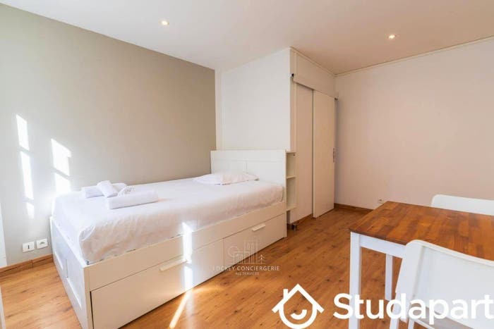 Appartement 1 pièce à Centre Ville, La Rochelle, à louer
