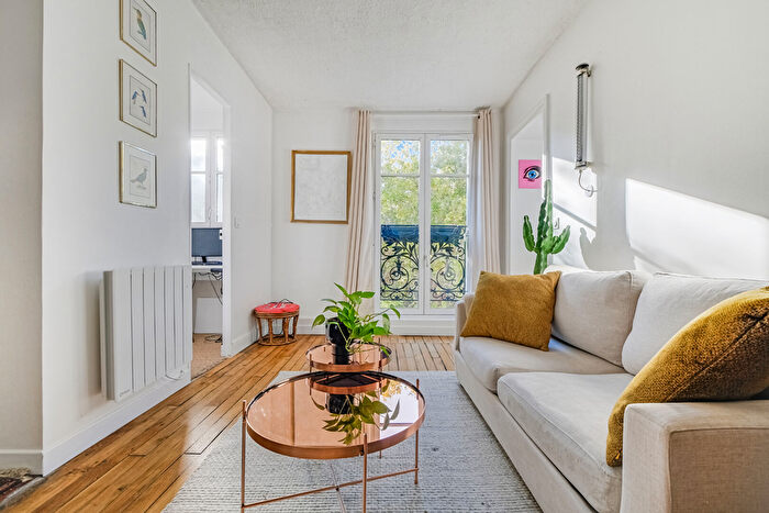 Appartement 2 pièces à Paris 19ème, Secrétan, Jaurès, à vendre