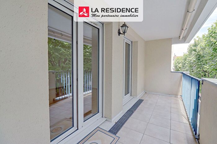 Appartement à vendre - Poissy, Les Capucines - 4 pièces - 3 chambres