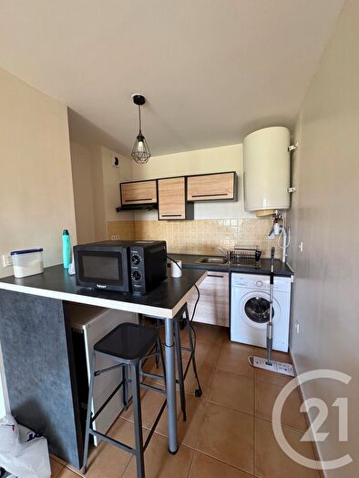 Appartement à louer - Saint-Denis, Le Moufia, Sainte-Clotilde - 1 pièce