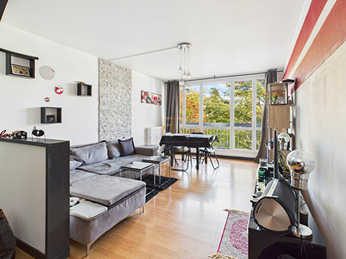 Appartement à vendre - Chelles, Noue-Brossard, Perichelles, Bel Air, Clos Roger - 2 pièces - 1 chambre