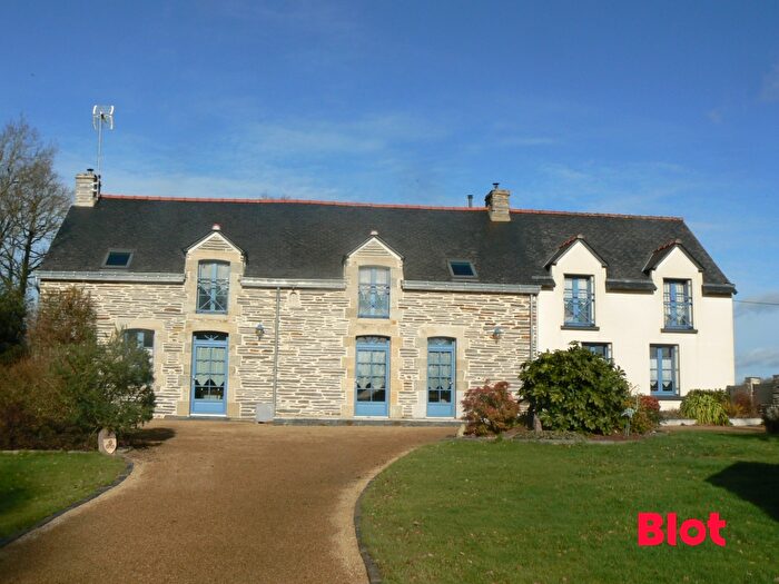 Maison à vendre - Saint-Just - 8 pièces - 5 chambres