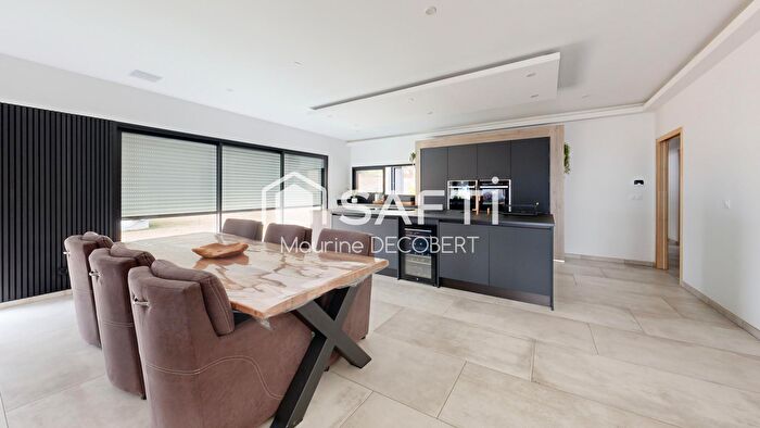 Maison 6 pièces à Blendecques, à vendre