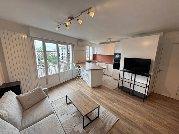 Bords de Marne, Créteil : Appartement 4 pièces à louer