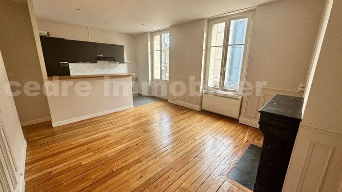 Appartement à louer - Argonne-Champ Chardon-Fontaine-Nécotin, Orléans - 2 pièces - 1 chambre