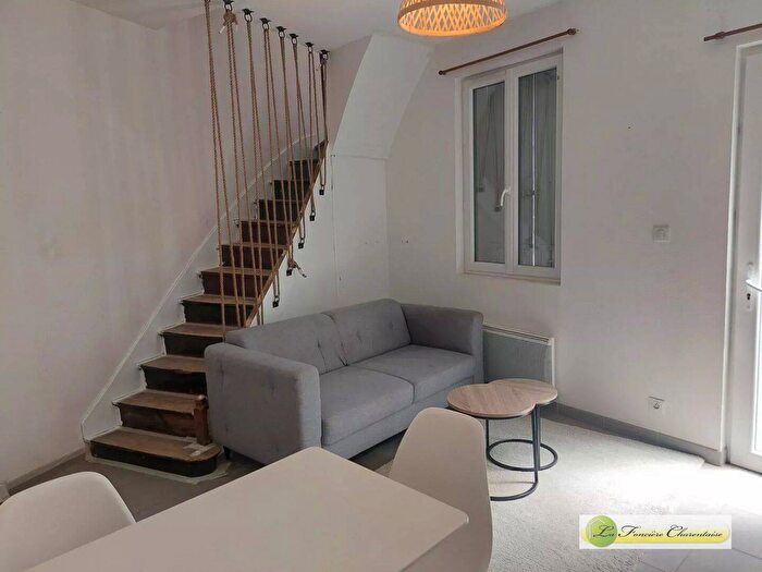 Maison 2 pièces à louer - Vieil Angoulême-Centre Ville