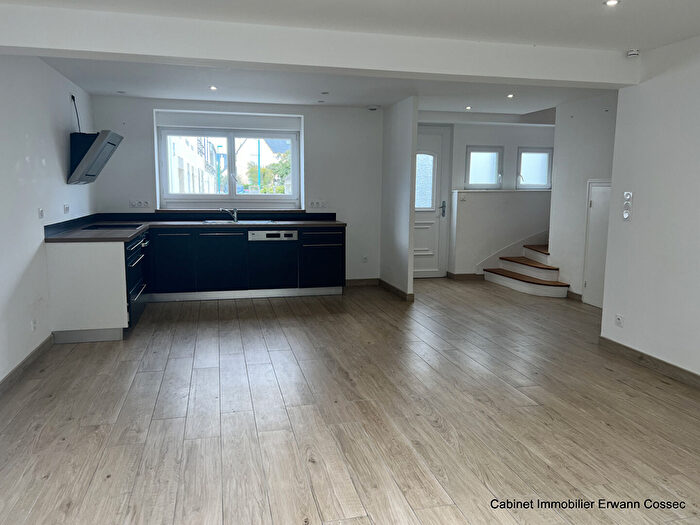 Treffiagat : Maison 5 pièces à louer