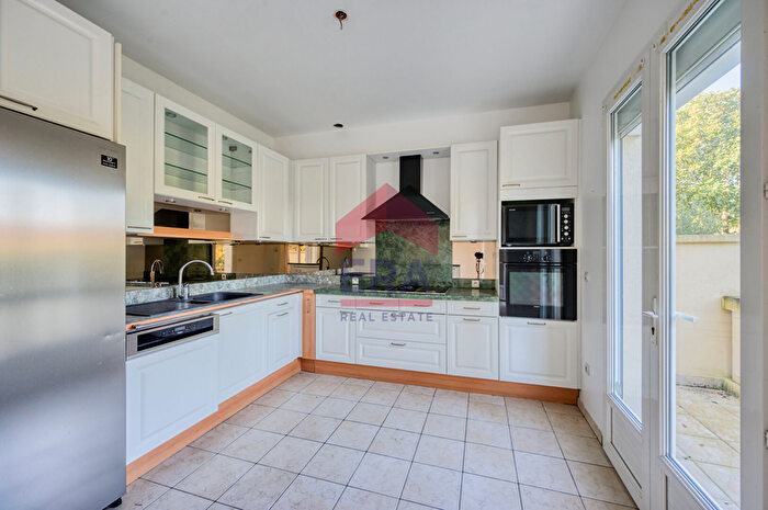 Maison à vendre - Nanterre, Mont Valérien - 6 pièces - 4 chambres