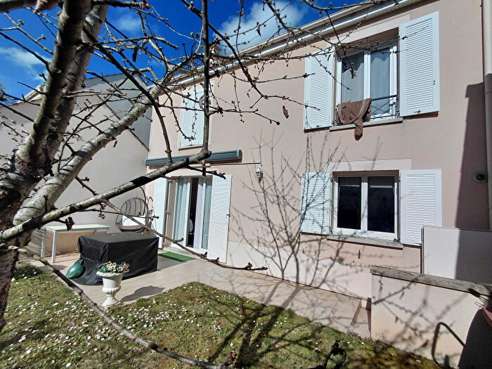 Maison à vendre - Dourdan - 4 pièces - 3 chambres