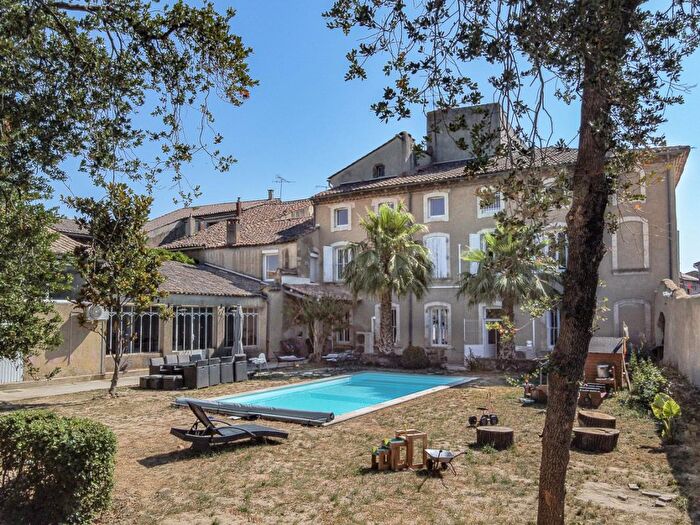 Maison à vendre - Saint-Geniès-de-Comolas - 14 pièces - 6 chambres