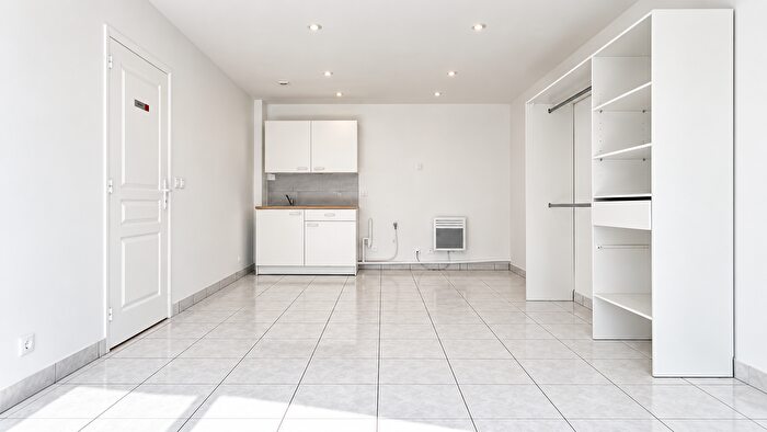 Le Perray-en-Yvelines : Appartement 1 pièce à louer