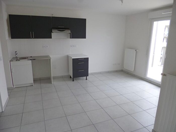 Lyon 8ème, Etats Unis : Appartement 2 pièces à louer