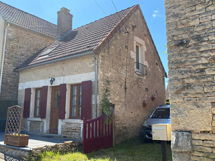 Maison à vendre - Taconnay - 2 pièces - 1 chambre