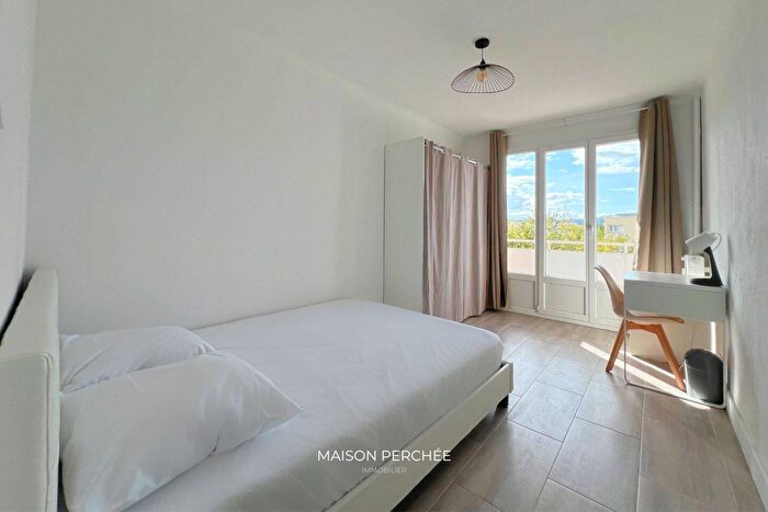 Appartement à louer - Saint Jaume, Draguignan - 5 pièces - 4 chambres