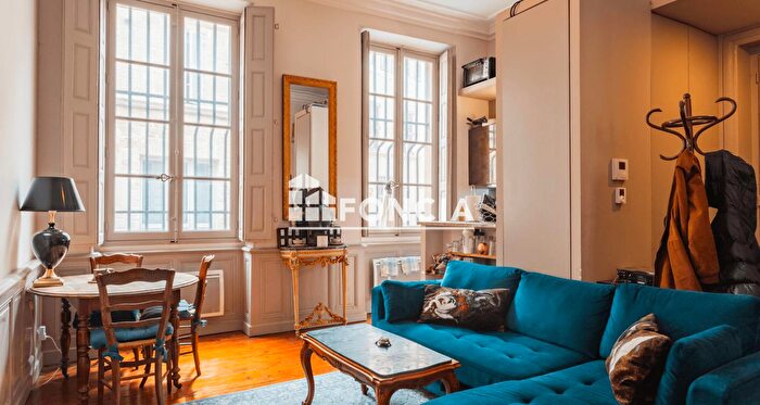 Appartement à vendre - Avignon, Palais des Papes, Zone Piétonne - 2 pièces - 1 chambre