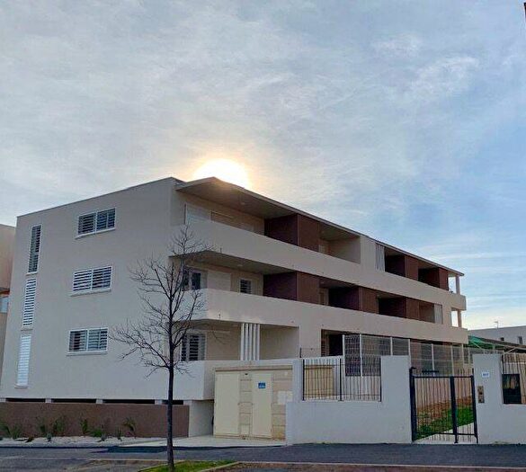 Croix de Poumeyrac, Béziers : Appartement 2 pièces à louer