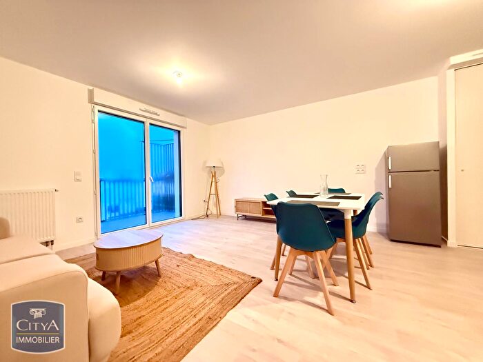 Appartement à louer - Tours, Douets Milletière - 3 pièces - 2 chambres