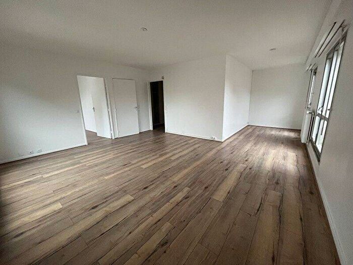 Appartement à louer - Alleray Procession, Paris ème arrondissement - 2 pièces - 1 chambre