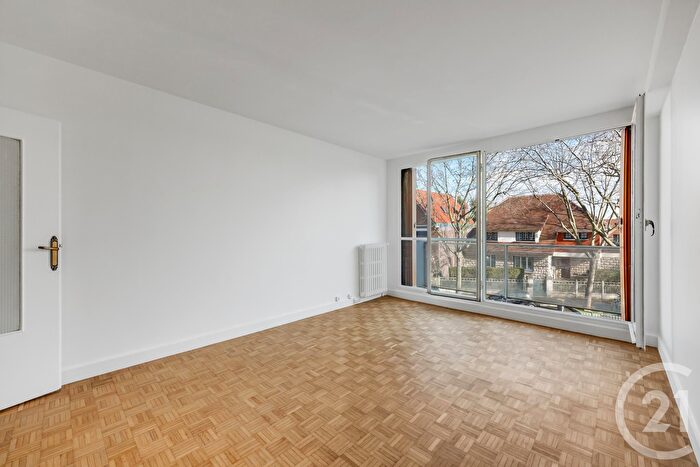 Appartement 3 pièces à Issy-les-Moulineaux, Les Epinettes, Le Fort, Les Hauts dIssy, à vendre